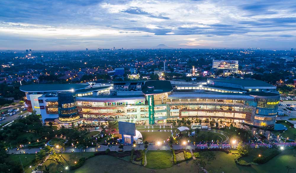 Pusat Perbelanjaan yang Terintegrasi Langsung dengan Stasiun Kereta